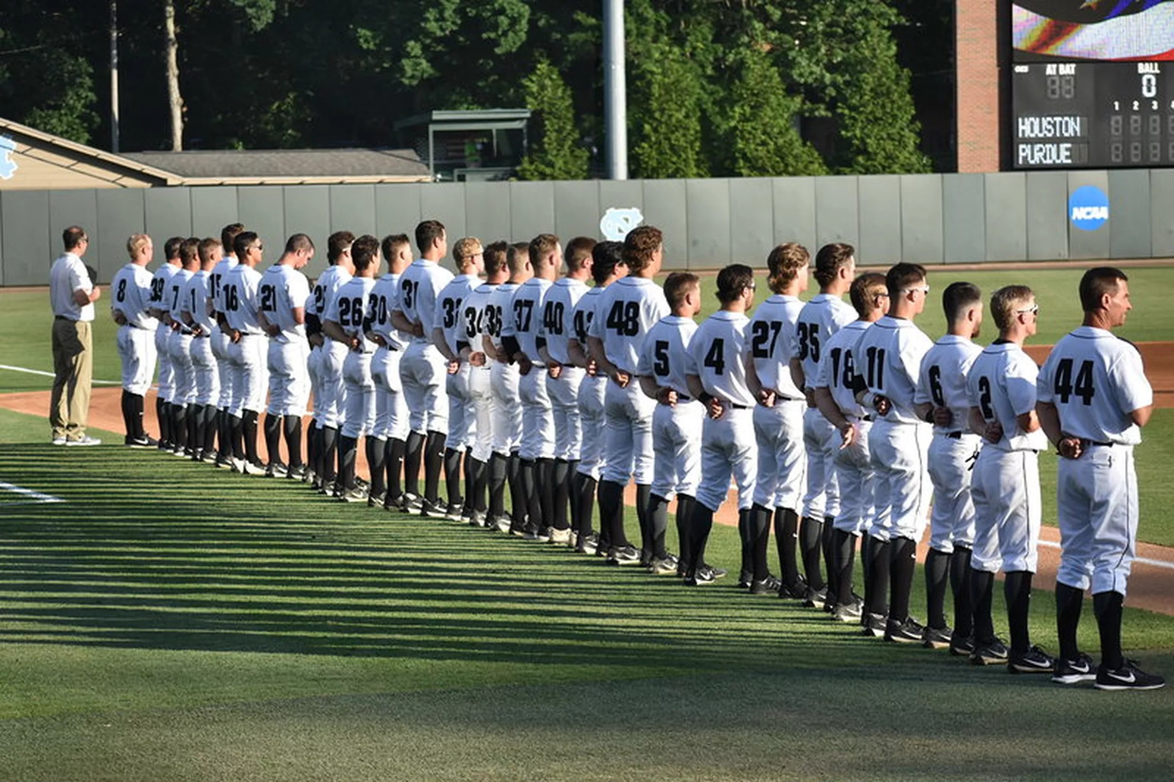 2018 NCAA Baseball Tournament: Houston 9, Purdue 1