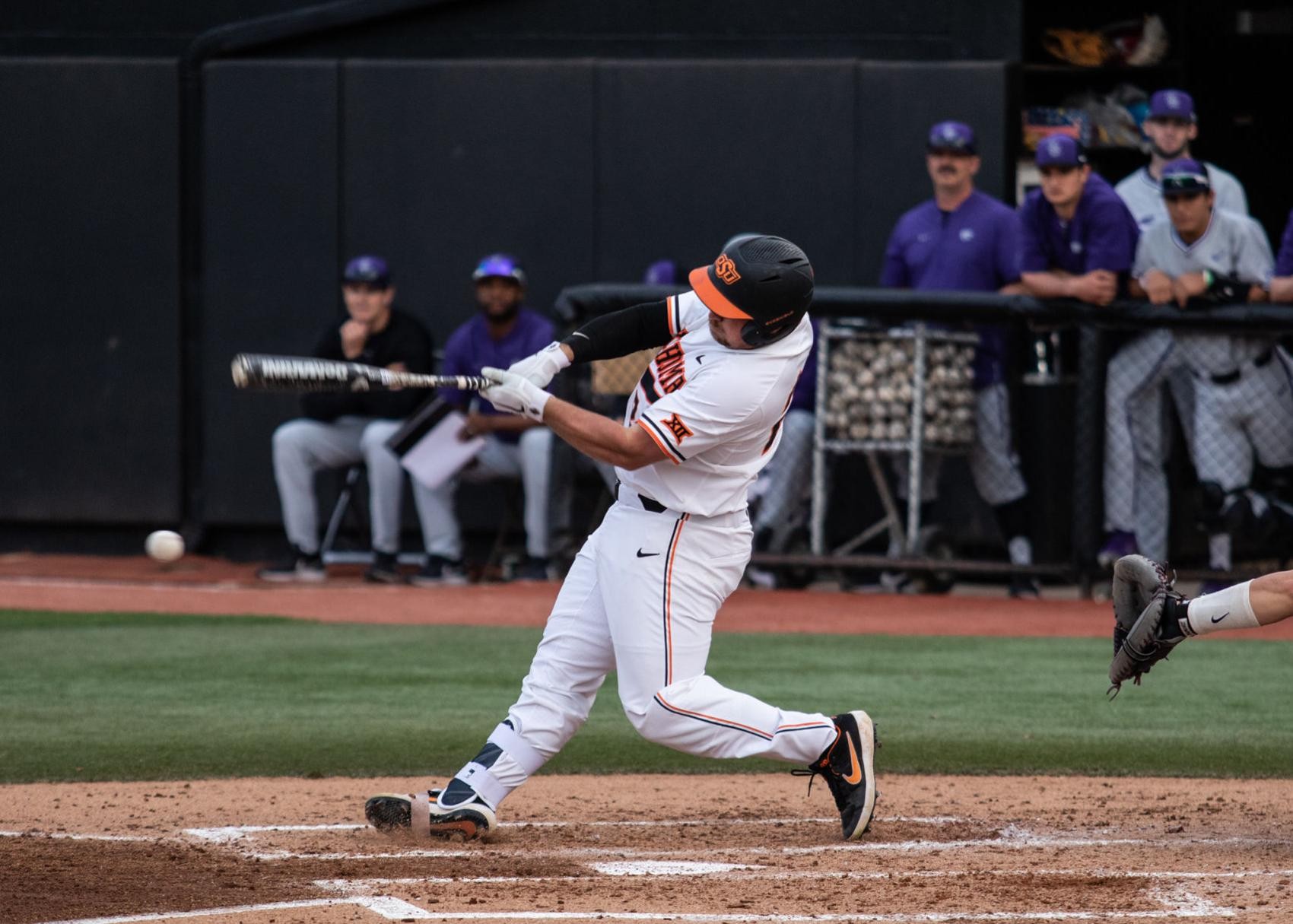 Notebook: Simpson's two intentional walks leads to runs in victory ...