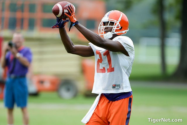 Report: Baker no longer at Oklahoma State