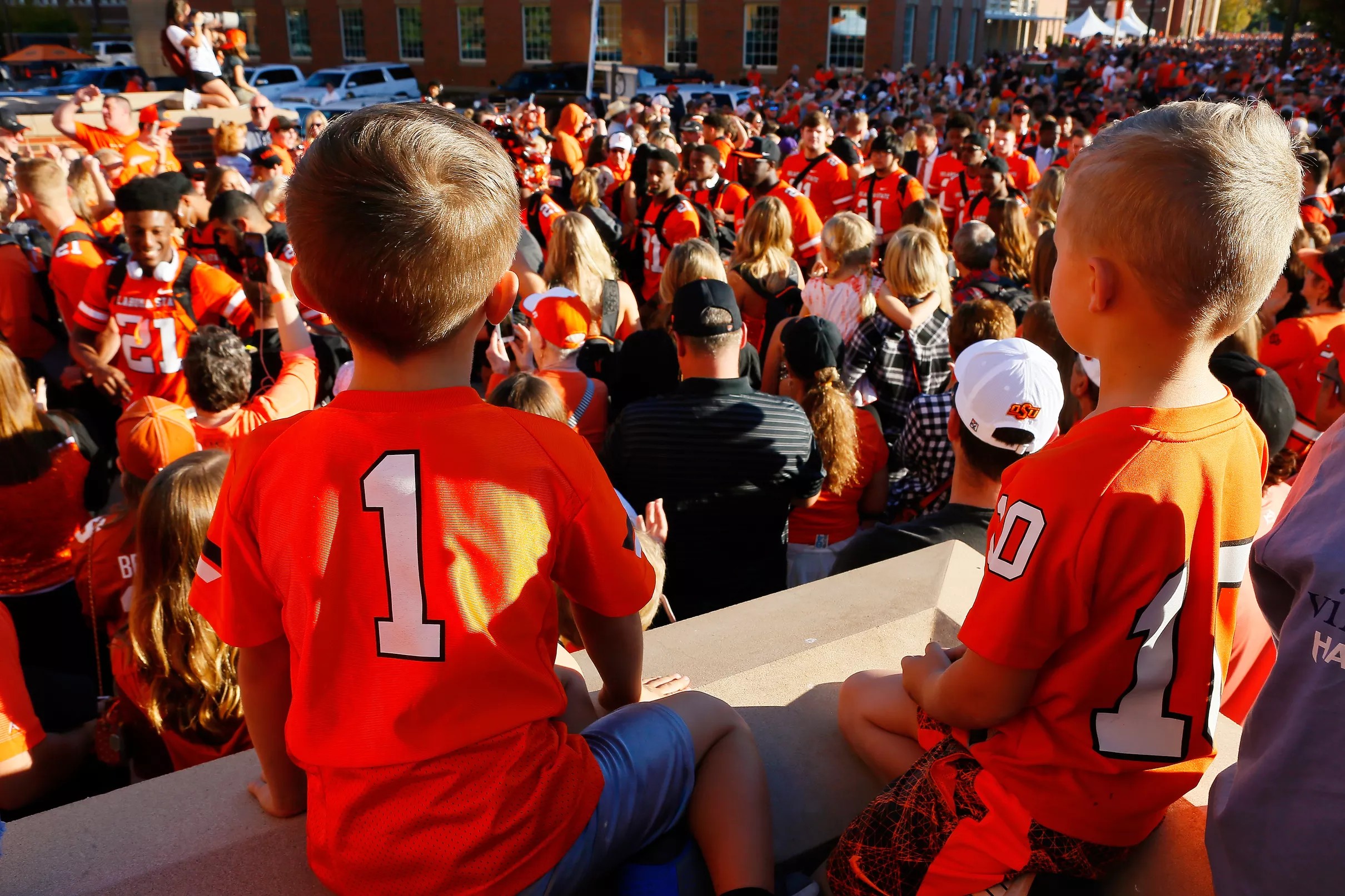 High Noon Highlights (7/31): What to do about Oklahoma State’s homecoming
