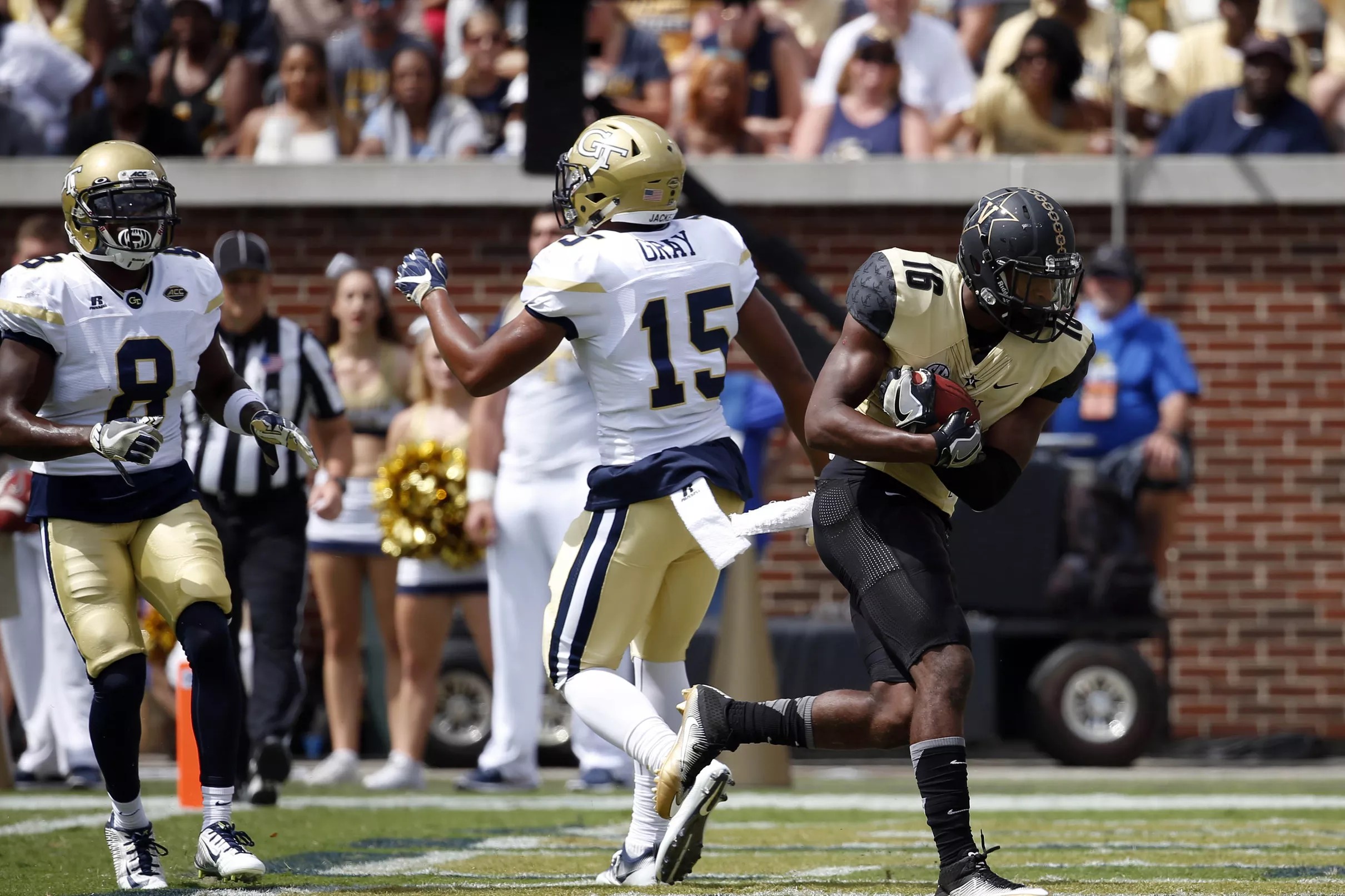 Technical Tidbits 10/19: AJ Gray gets some recognition