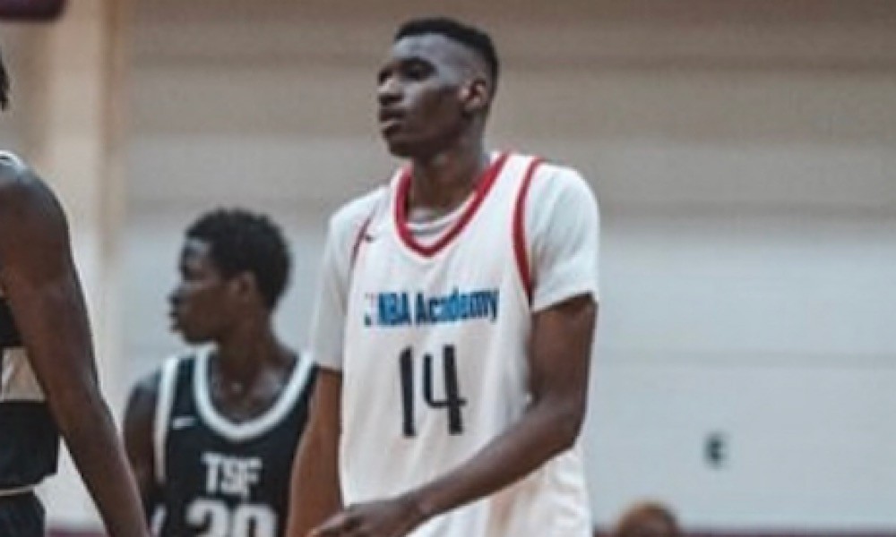 Oregon Transfer QB Ty Thompson is Taking an Official Visit to NC State ...