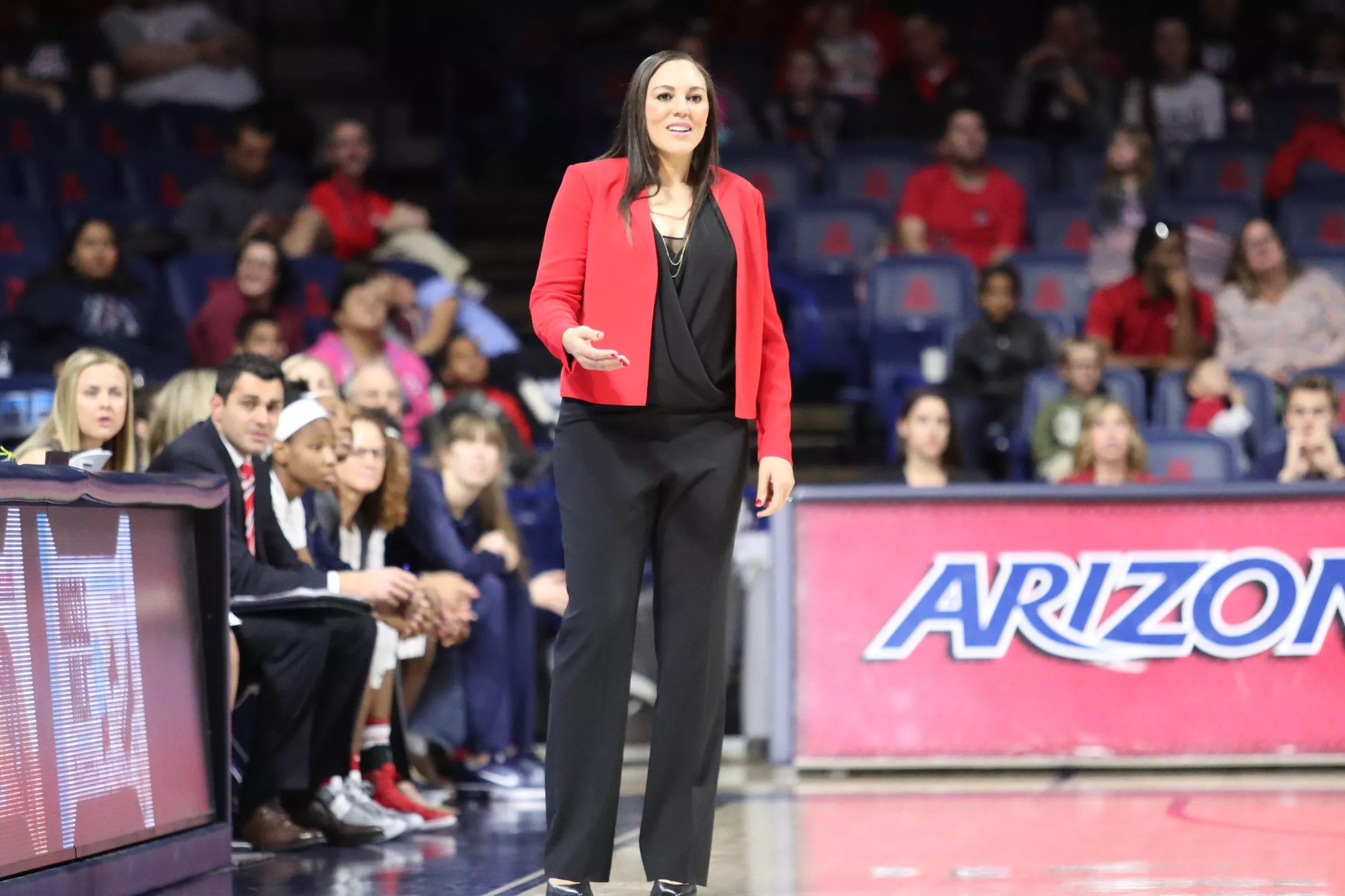 Arizona Wildcats, Adia Barnes recruiting among women’s college ...