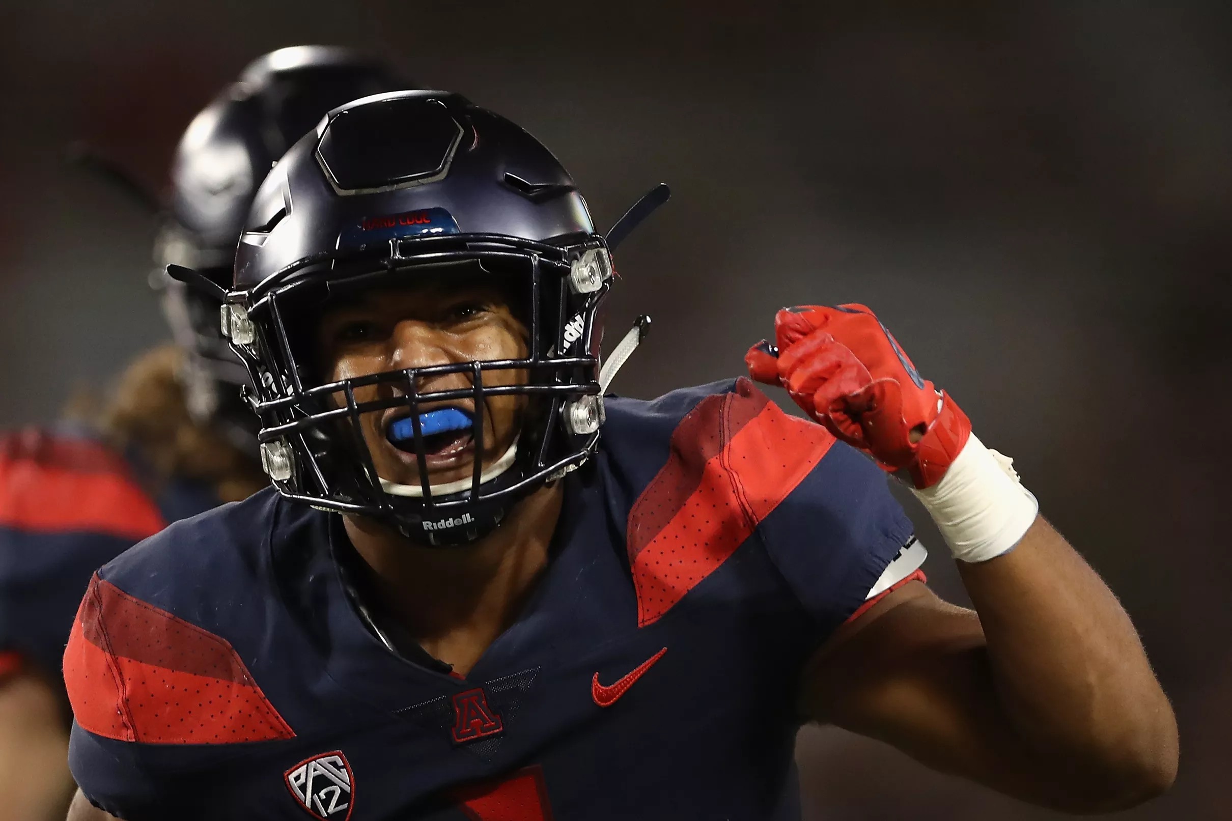 Arizona LBs Tony Fields II, Colin Schooler named Freshman All-Americans ...