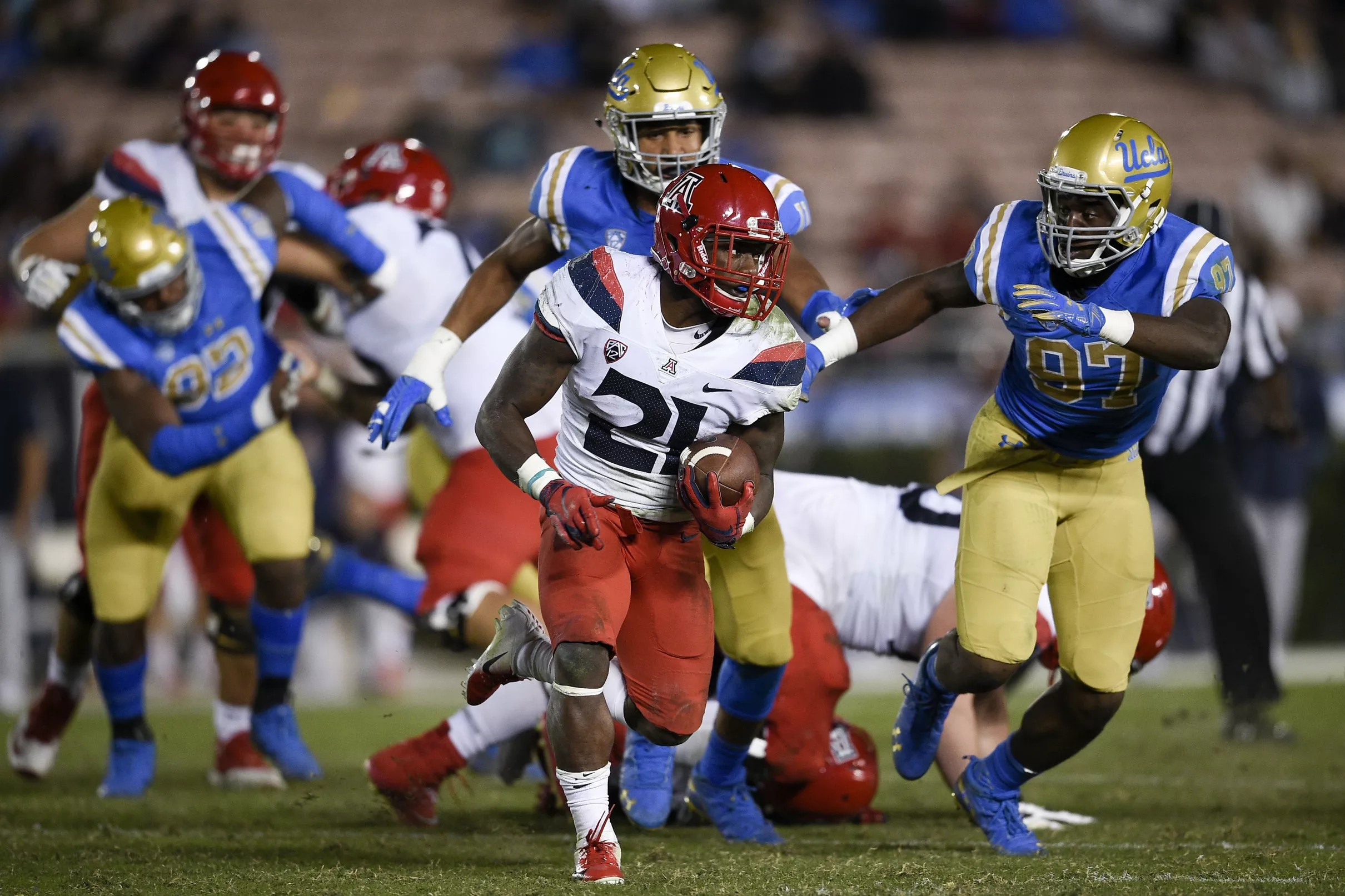 Oregon coach has high praise for Arizona running backs