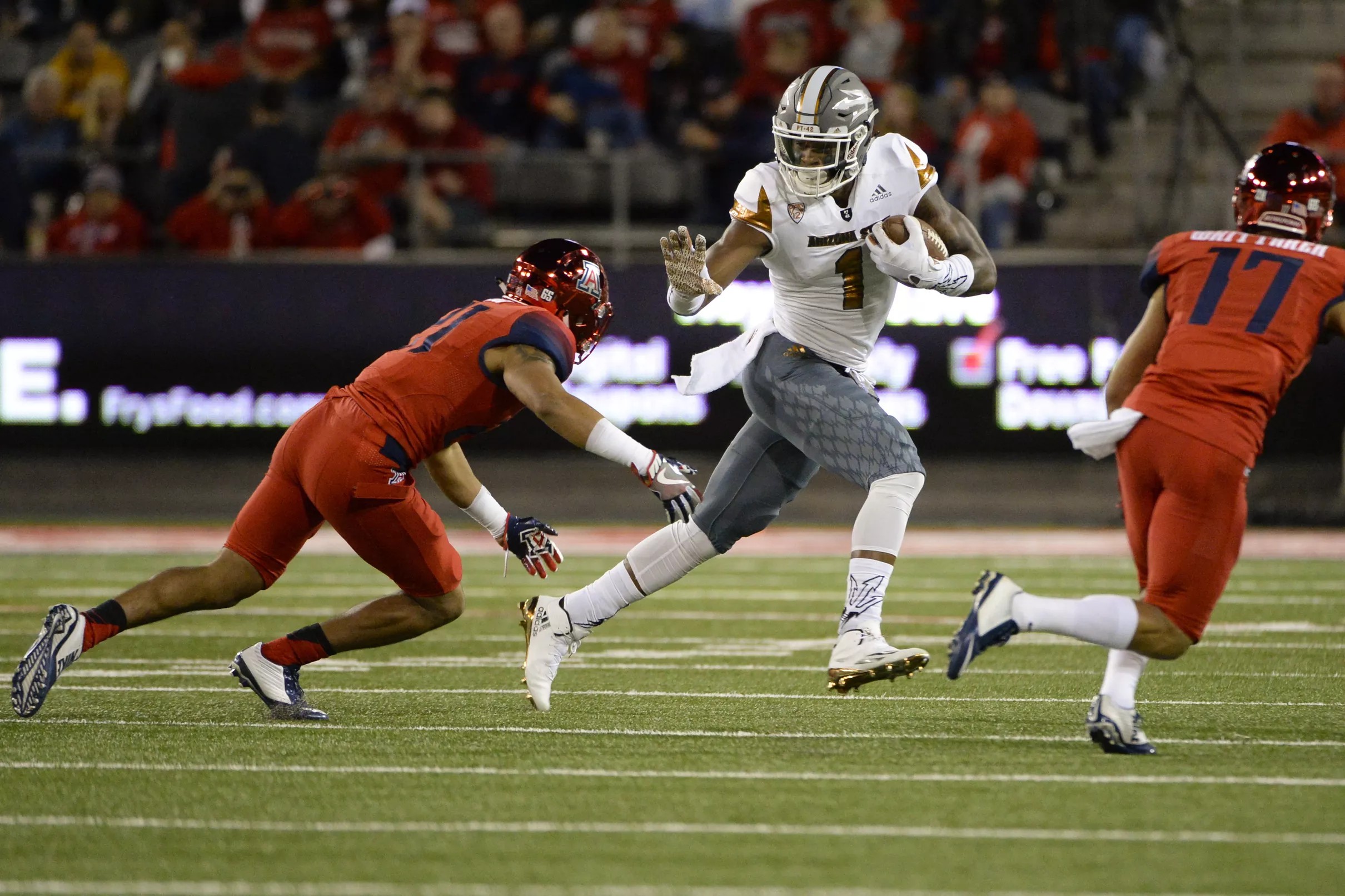 Former Arizona safety Isaiah Hayes heading to Louisville