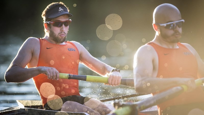No. 18 Men’s Rowing Sweeps UCLA