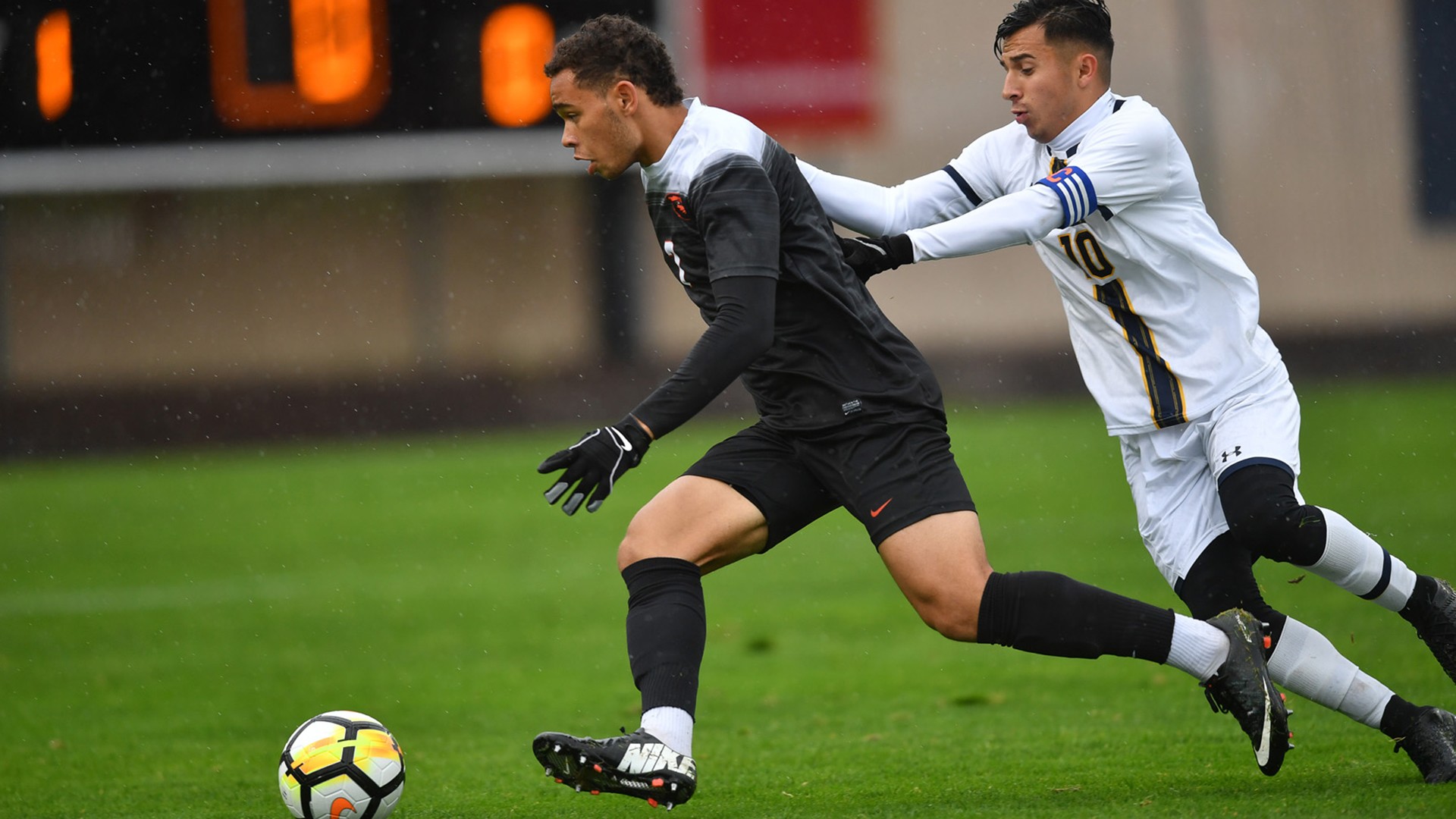 Dotson Drills Golden Goal for Beavers in 2-1 Win over No. 17 Cal