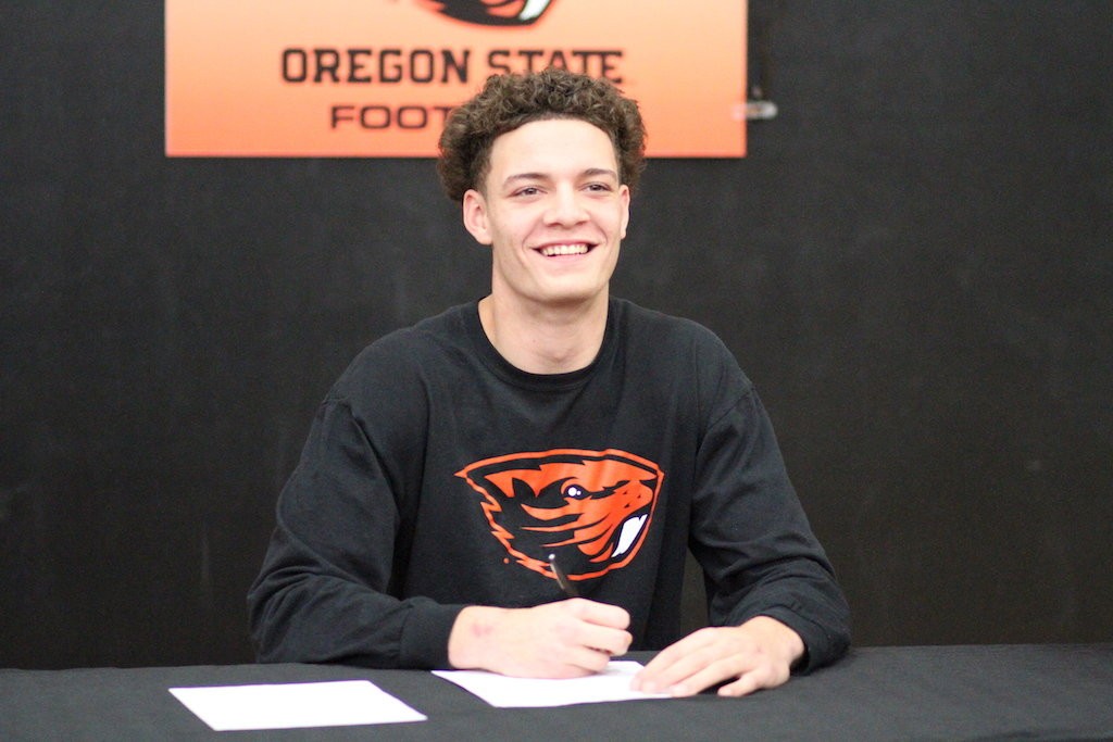 It's 'a dream come true' for Southridge football star Bradley Bickler ...