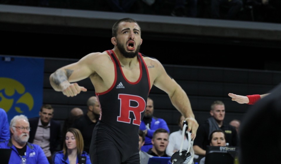 Rutgers' Richie Lewis beats Iowa's Alex Marinelli (and Tom Brands) in ...