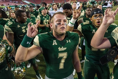 Bulls Eye More Records at Ray Jay