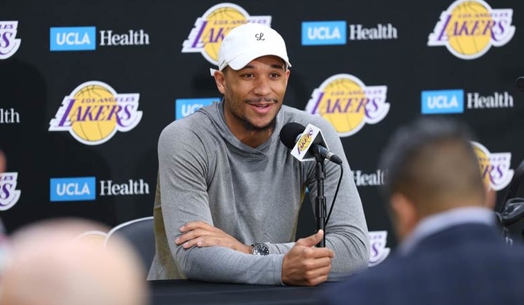 Lakers Reflect on Year in Annual End of Season Interviews