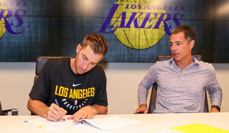 Latest Laker: Travis Wear