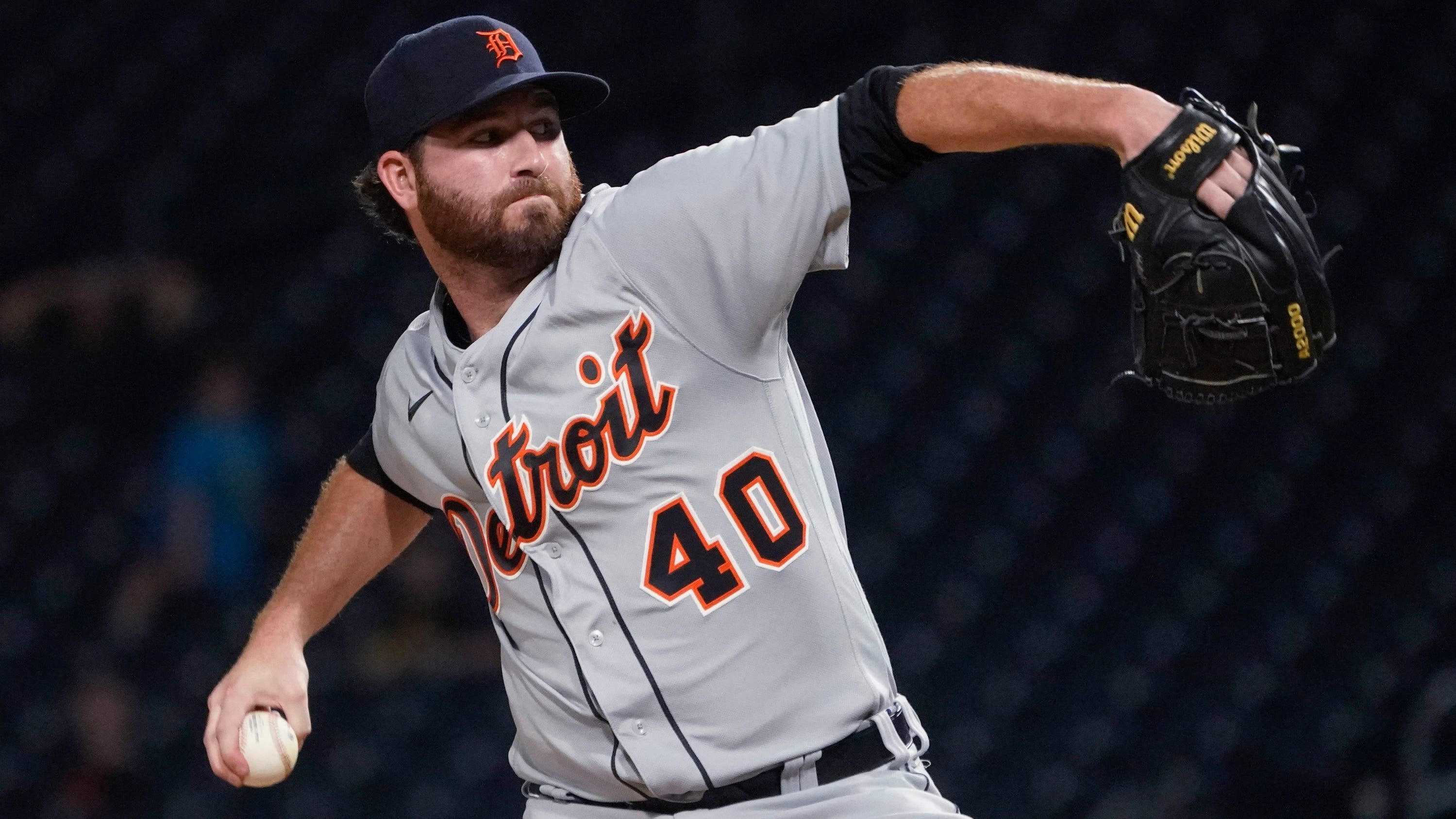 Tigers DFA Drew Hutchison, claim utility infielder Jermaine Palacios ...