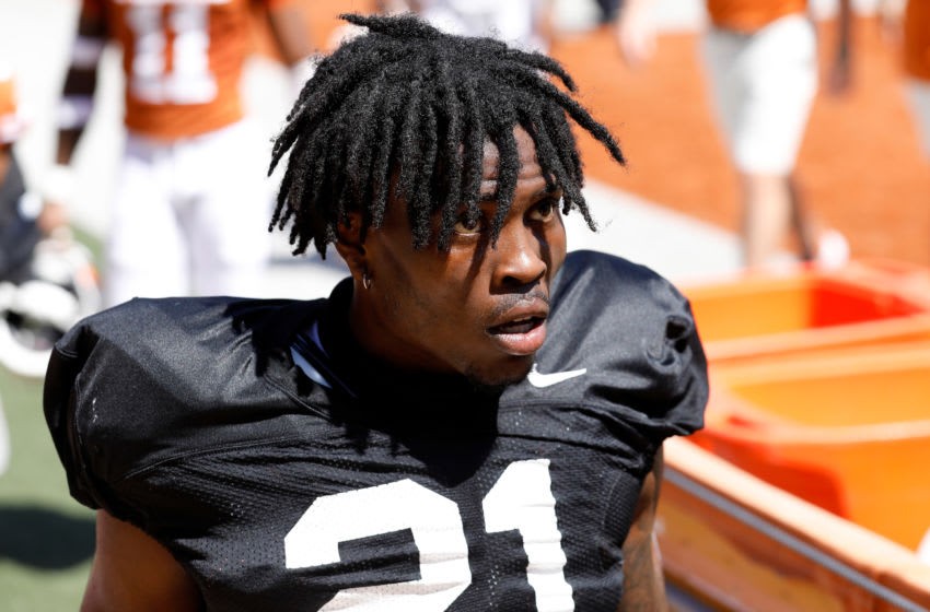 Texas Football: Omeire can replace Eagles’ production between the numbers