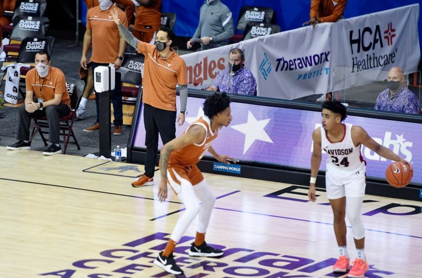 Texas Basketball: This Shaka Smart team has a different feel to it