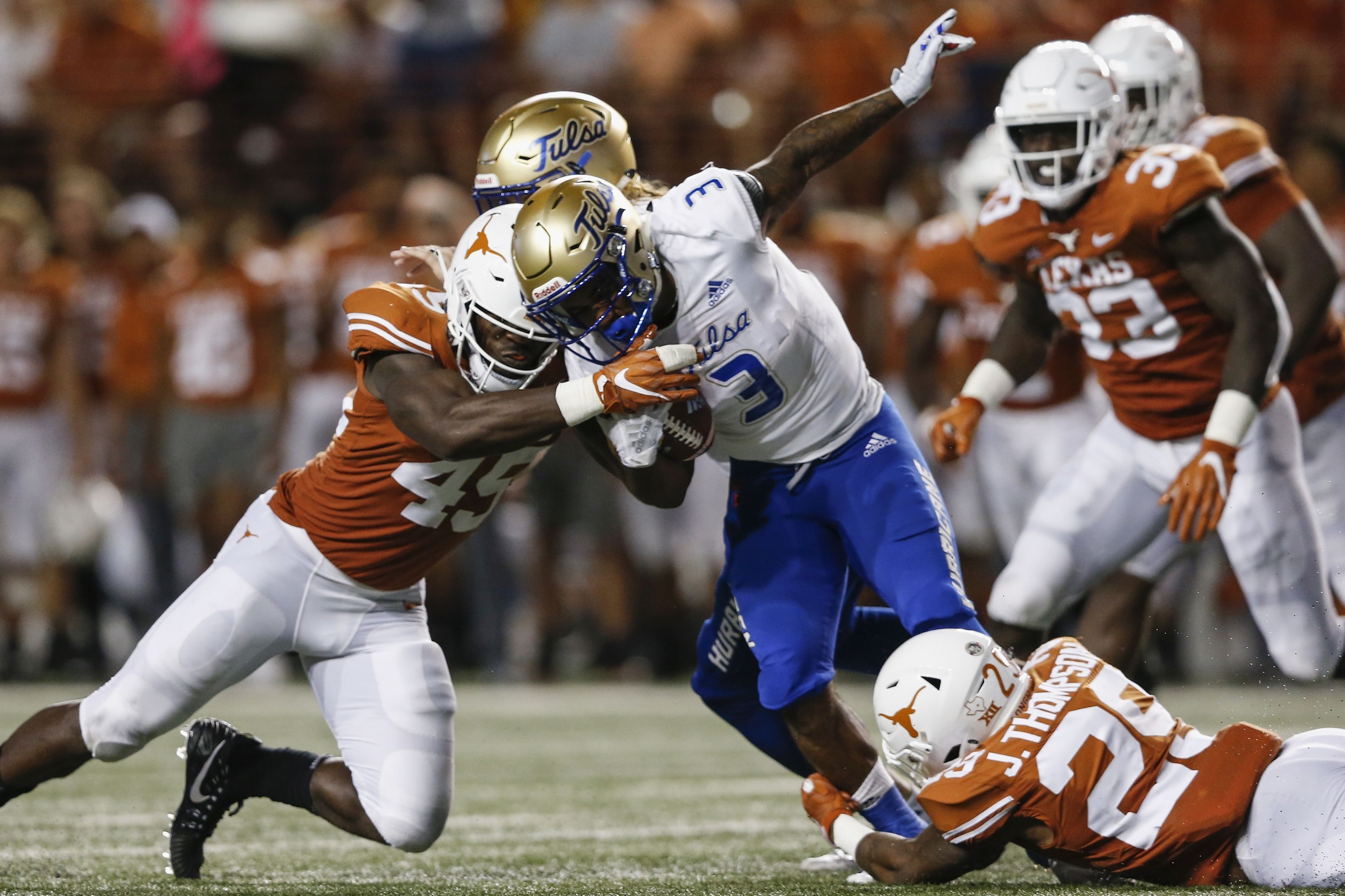 Texas Football: 3 young linebackers that need to step up in 2019