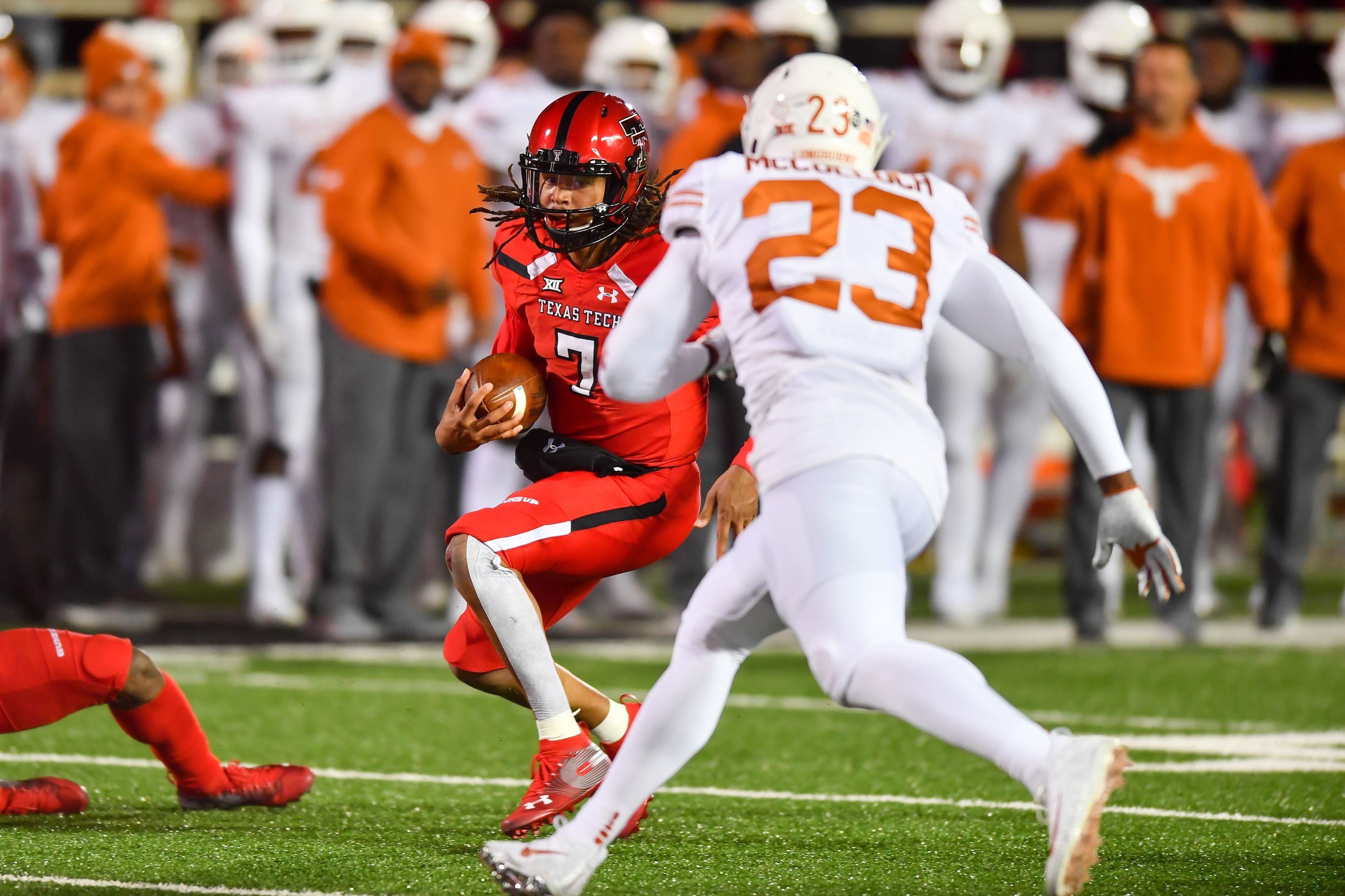 Texas Football: Jeffrey McCulloch displaying top linebacker status?