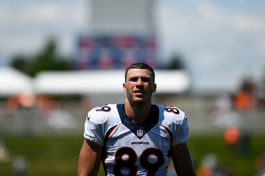 Broncos rookie TE Austin Fort tears ACL, out for season, source says