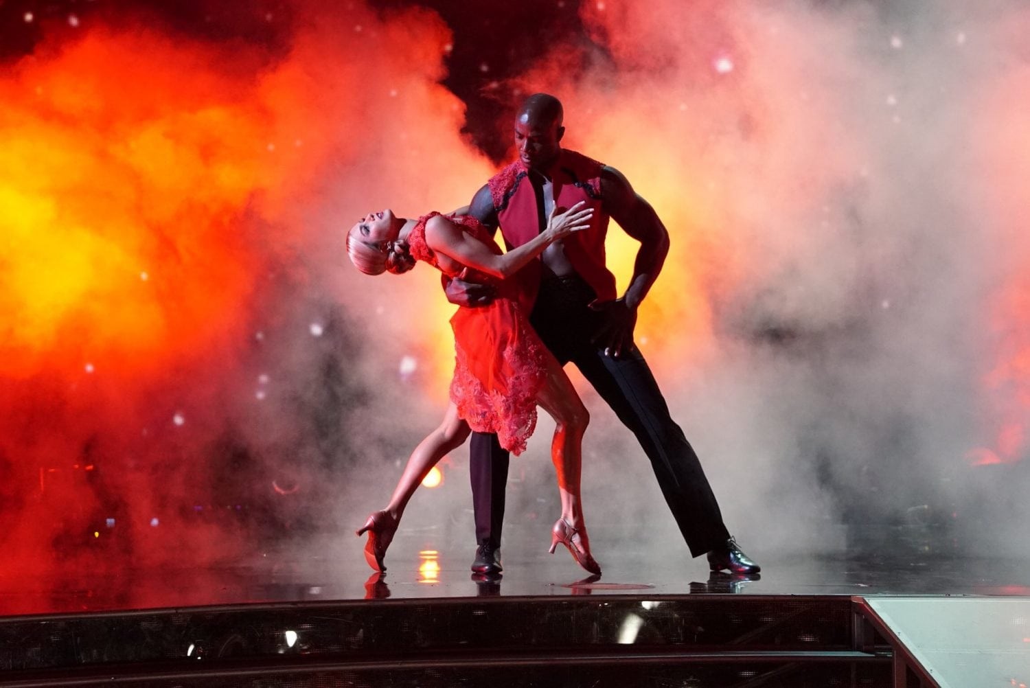 DeMarcus Ware displays power, grace on third week of “Dancing with the ...