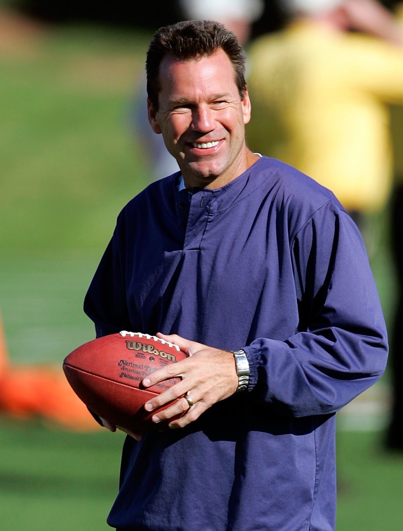 Former head coach Gary Kubiak returns to the Broncos as a scout