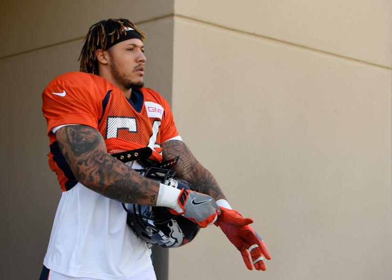 Broncos to decline fifth-year option for linebacker Shane Ray