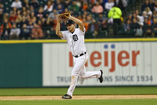 Austin Jackson amazingly pulls off what Torii Hunter couldn't at Fenway