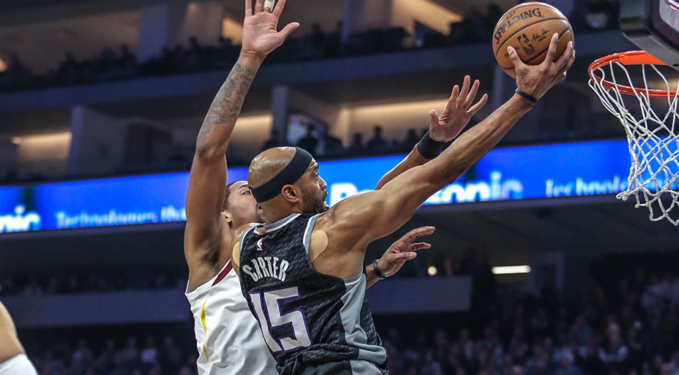 Carter Leads Kings to Big Win Over Cavs