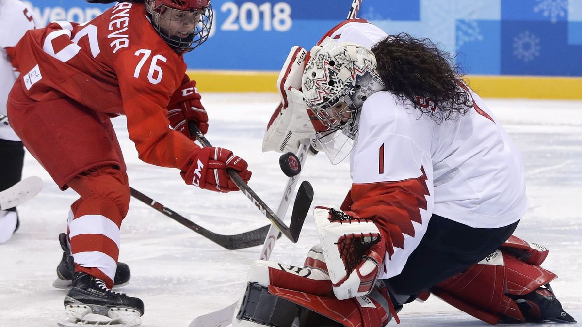 AP PHOTOS: Highlights of Day 10 at the Pyeongchang Olympics