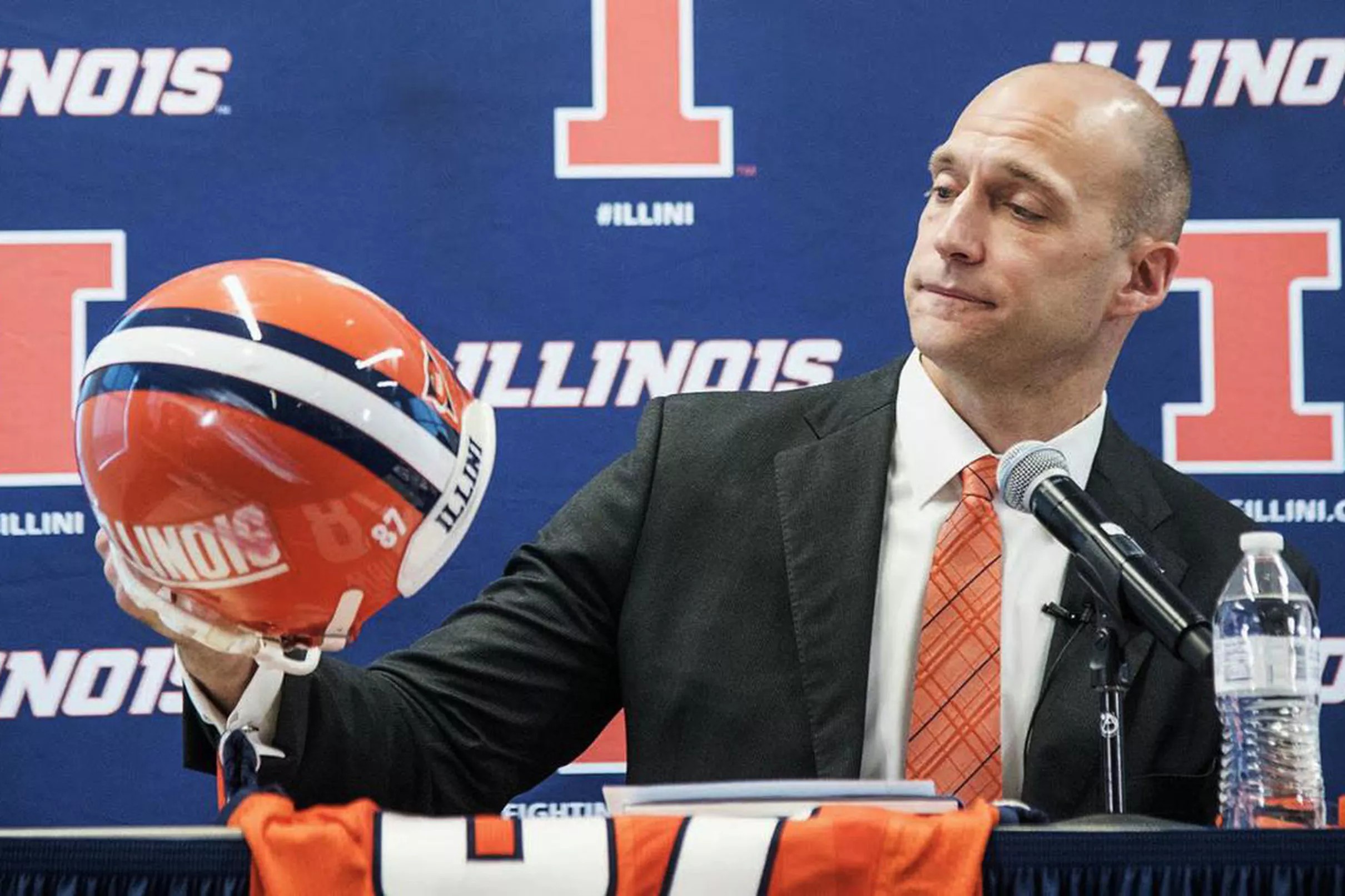 10 Moments that Defined Illinois Football: Whitman extends Lovie’s contract