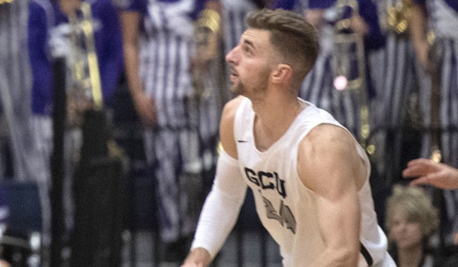 Finke transferring, looking for better fit