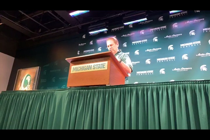 Michigan State football, basketball live chat with Chris Solari at 10 a.m.