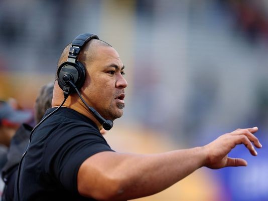 Oregon assistant Joe Salave'a thankful for MSU trailblazer Bob Apisa