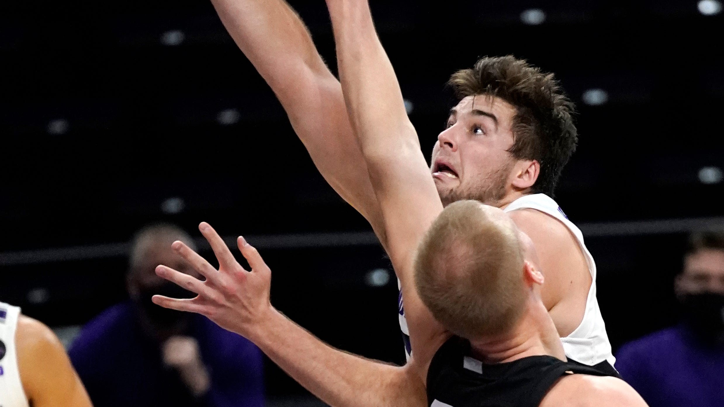 Michigan State basketball's Tom Izzo unsure of the severity of Joey ...