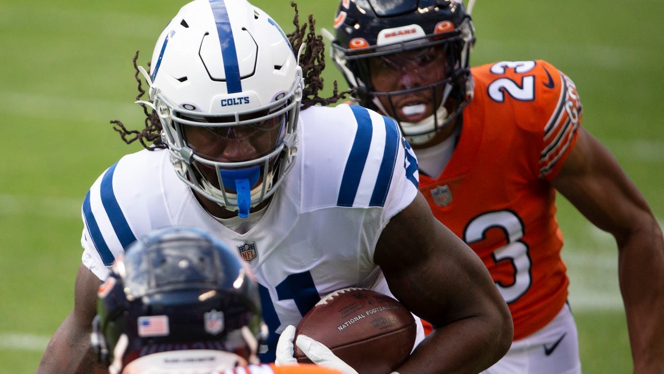 Live updates: Colts lead Bears 13-3 at halftime