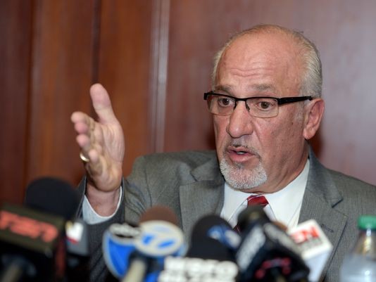 Lawyer for Kane accuser withdraws from case