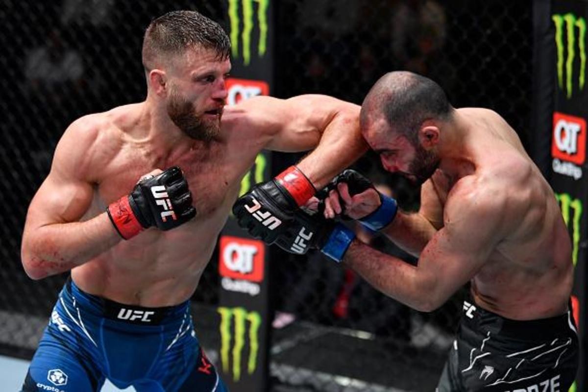 Calvin Kattar's Redemption Tour Keeps Rolling on UFC Fight Night