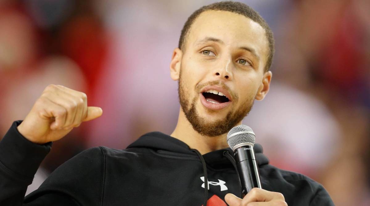 Stephen Curry Completes Degree, Graduates From Davidson
