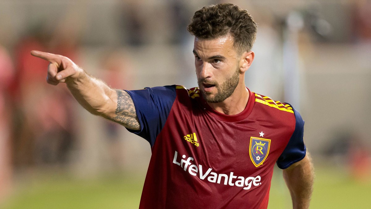 Longtime MLS, USMNT Midfielder Kyle Beckerman Retires