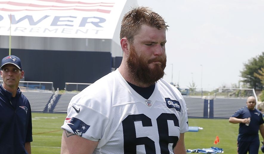 Seeking depth at center, Redskins acquire Bryan Stork from Patriots