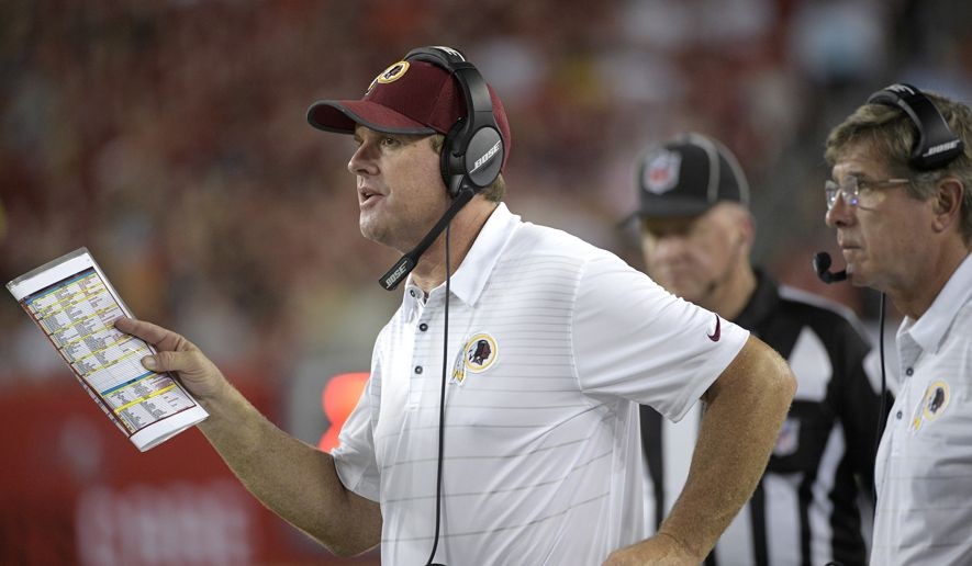 Gruden, back to calling plays, draws on lifetime of experience