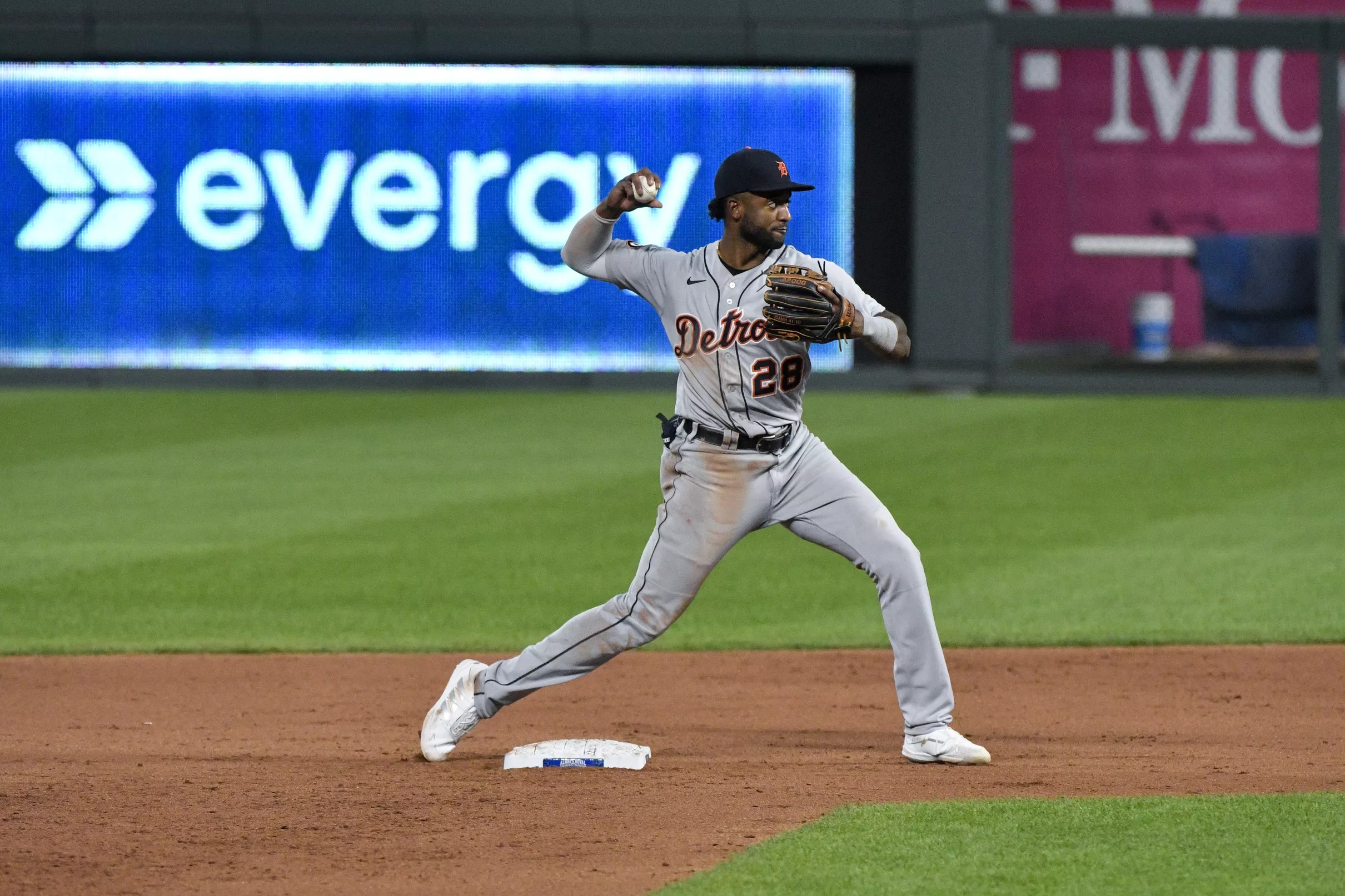 Player review: Niko Goodrum went from starting shortstop to non tender ...