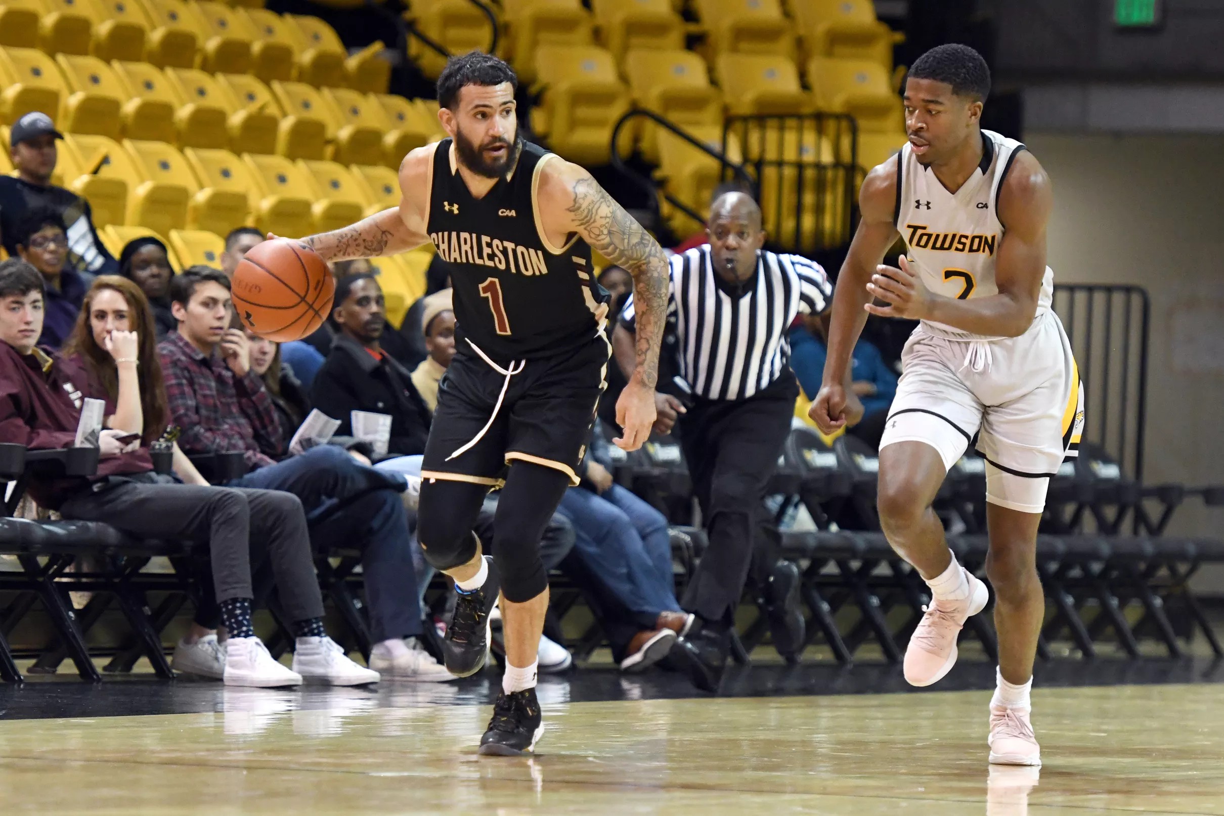 Magic Johnson was texting Jeanie Buss, Rob Pelinka and Kurt Rambis to ...