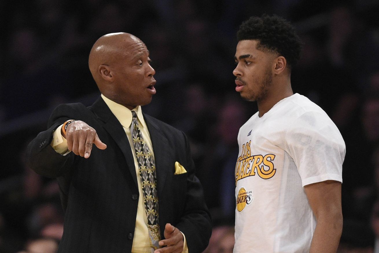 Byron Scott says benching D'Angelo Russell prepared him to start