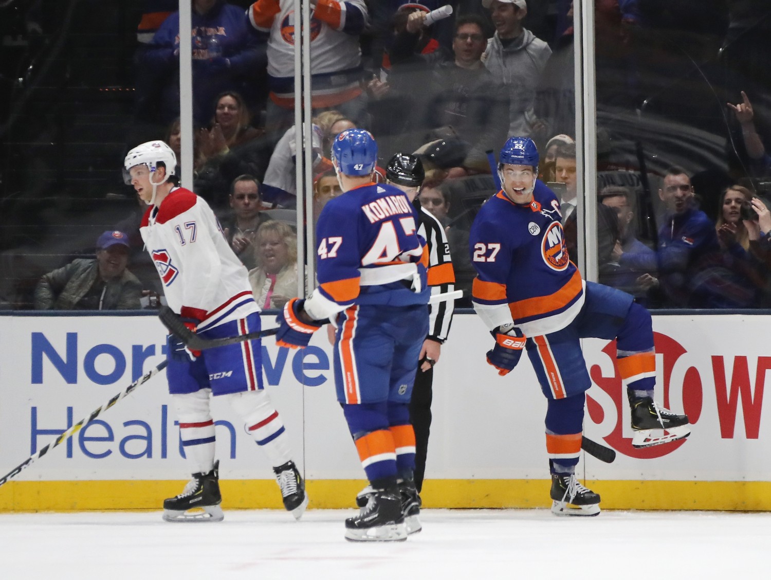 Lee’s Late Goal Lifts Islanders To 2-1 Win Over Canadiens