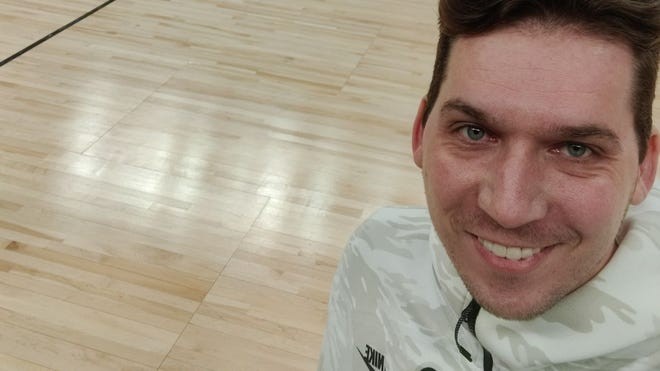 Columbus native, Ohio State grad Neil Johnson has Houston Rockets back ...