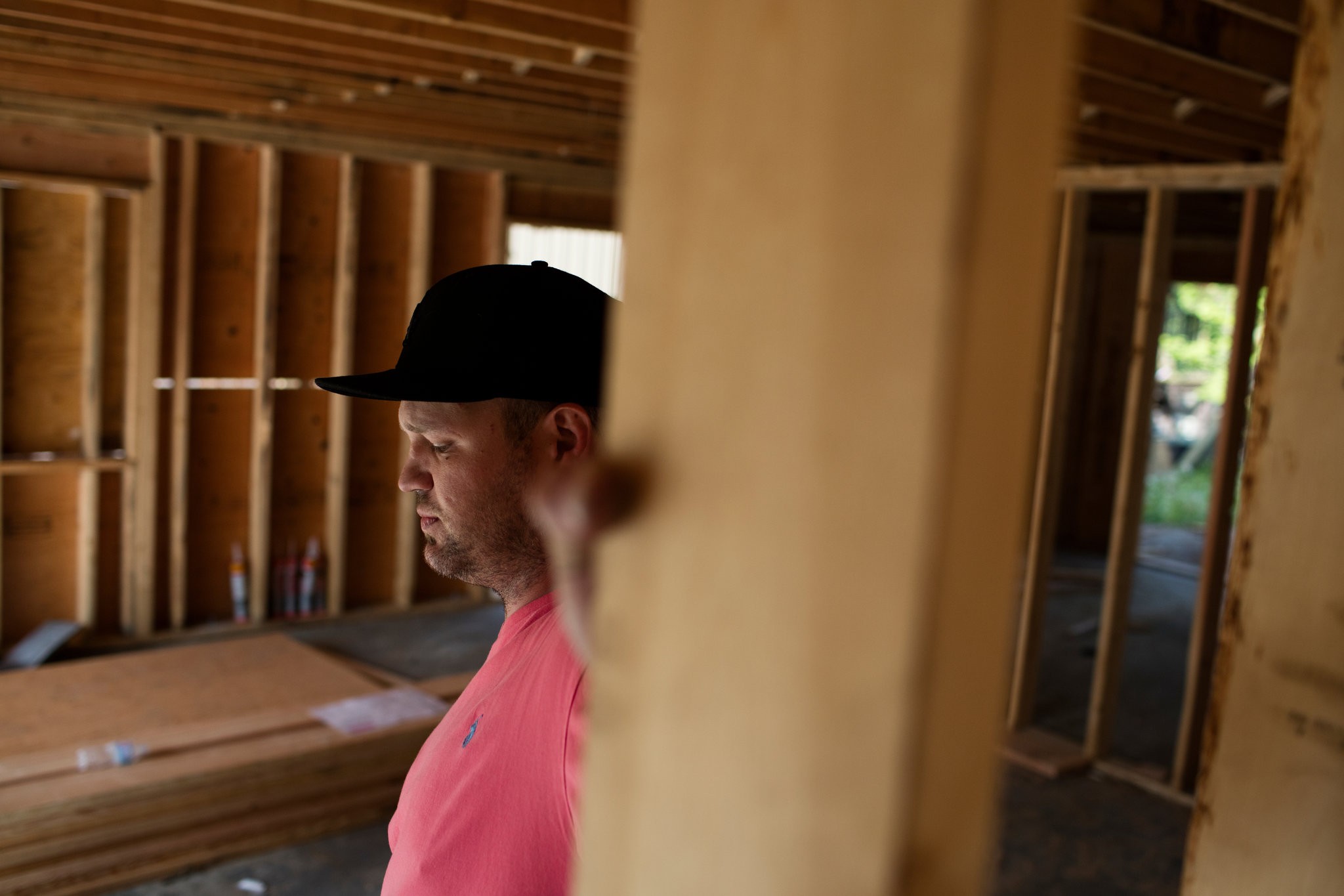 Stephen Peat, Former N.H.L. Enforcer, Struggles to Care for Himself