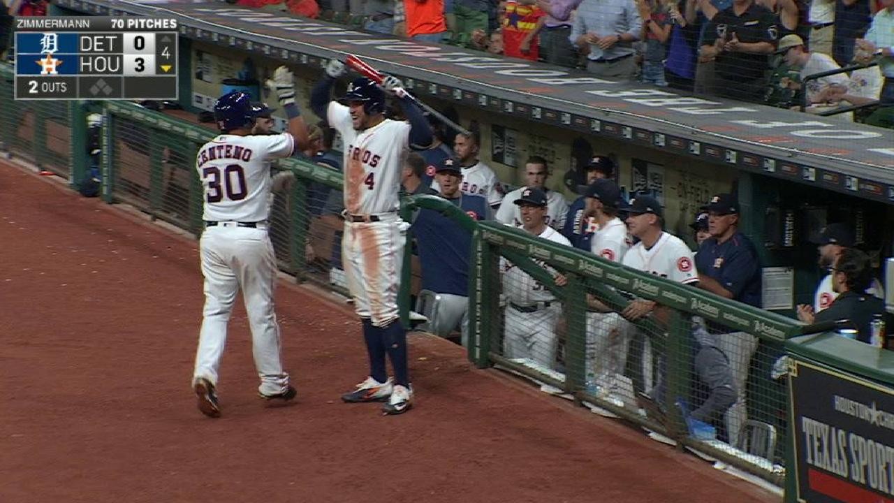 Hello, Houston: Centeno makes dandy debut