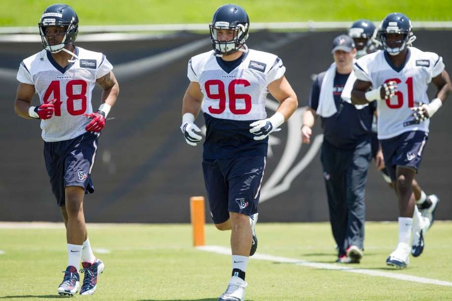Texans cut rookie linebacker Eric Lee