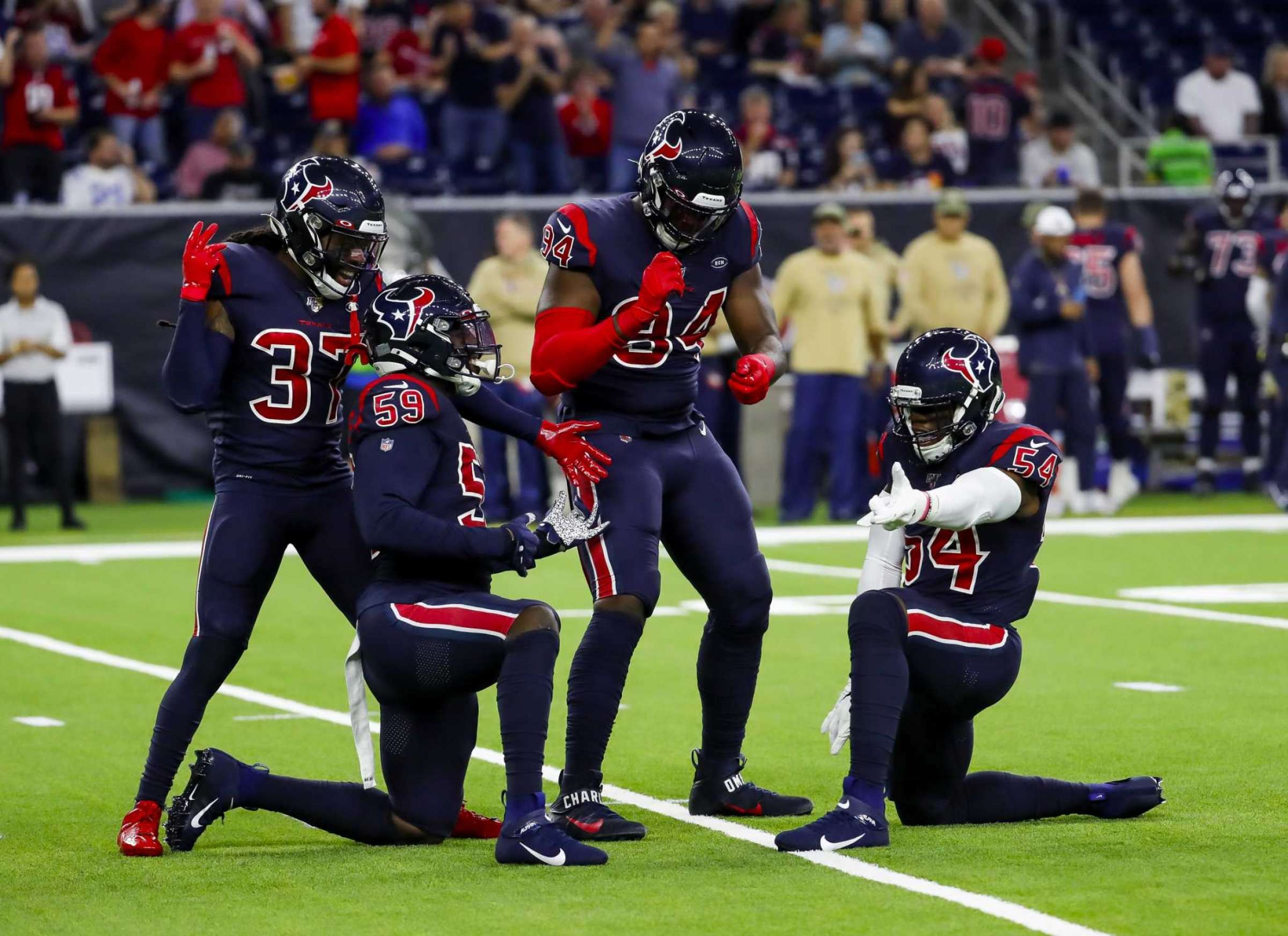 Texans will be without three linebackers due to COVID-19